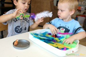 Feathers for Lunch Activity – Munchkins and Moms